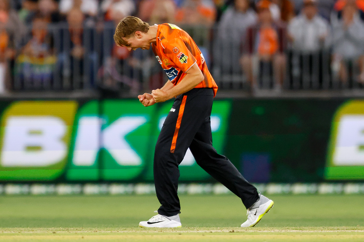 Mahli Party: Young Quick Locked In For BBL|16 | Perth Scorchers